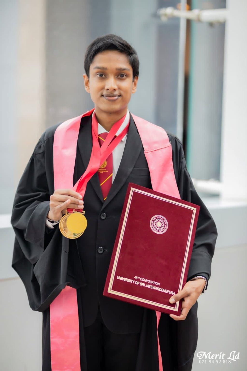 Gold Medal Winners at the 48th Convocation of the University of Sri ...