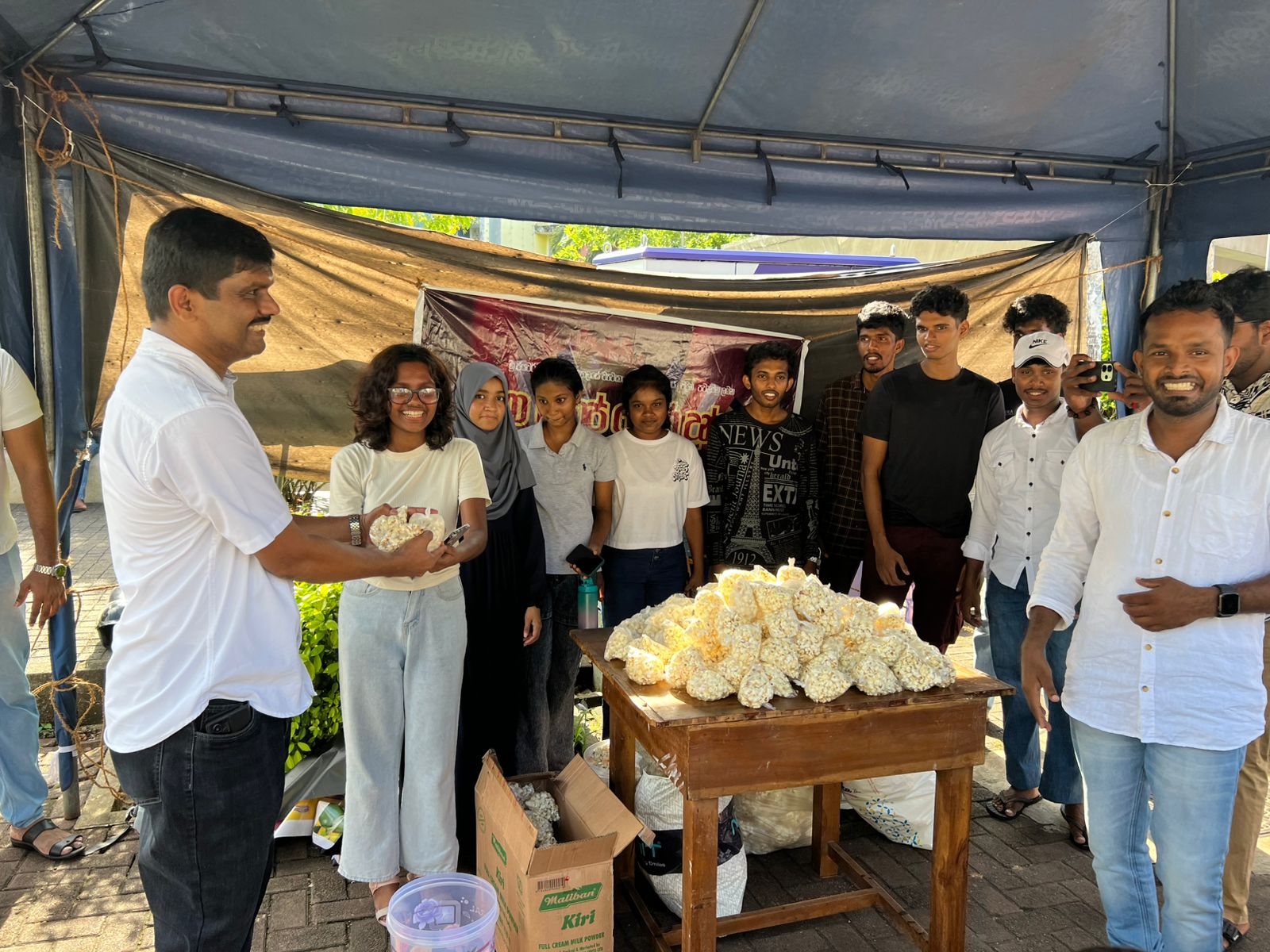 Vesak Dansala 2025: A Popcorn-Filled Act of Kindness by Second-Year ...