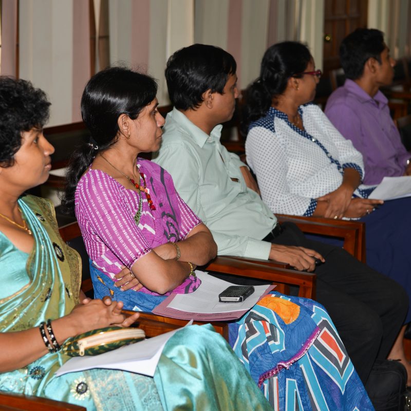 Prof. Lalith Samarakoon revisits the Department of Finance - Faculty of ...