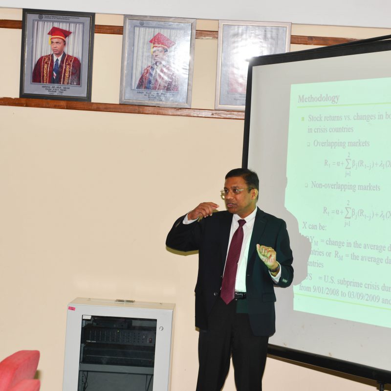 Prof. Lalith Samarakoon revisits the Department of Finance - Faculty of ...
