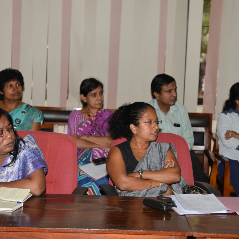 Prof. Lalith Samarakoon revisits the Department of Finance - Faculty of ...